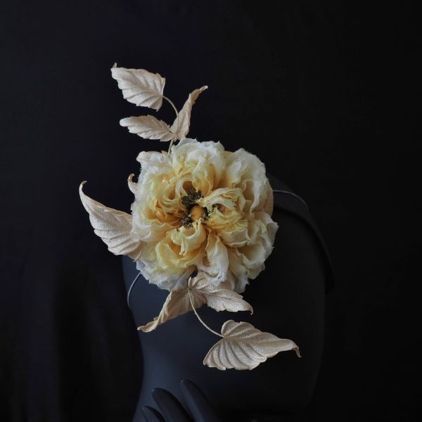 Home Presentperfect Creations Art Flowers Translating Nature Into Fashion