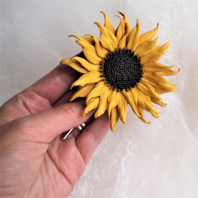 Mini leather sunflower pin - PresentPerfect Creations | ART FLOWERS ...